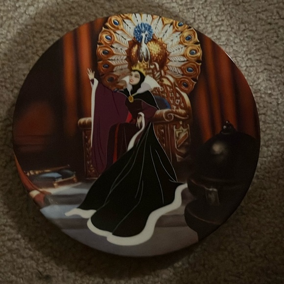 Disney | Other | Disneys Notorious Villains The Evil Queen Plate | Poshmark